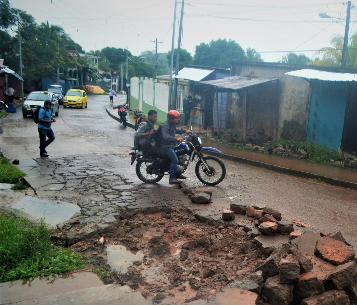Cierre de calles en BLUEFIELDS perjudican a pobladores - Noticias ...