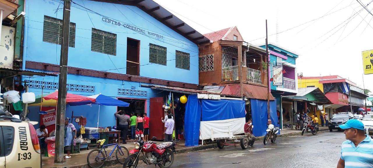 Mejoran el Centro Comercial de Bluefields - Noticias Bluefields